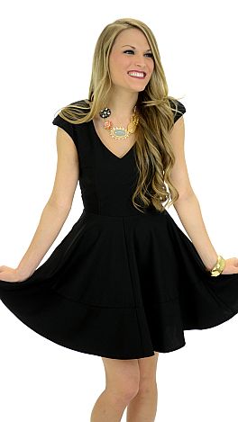 A-List Dress, Black - The Blue Door Boutique